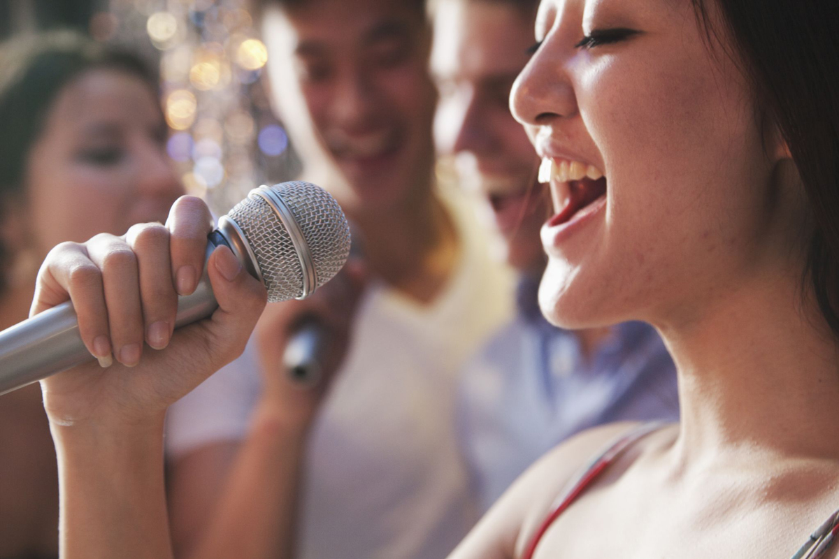 5 Reasons Why Everyone Should Make Karaoke A Hobby | MB Karaoke